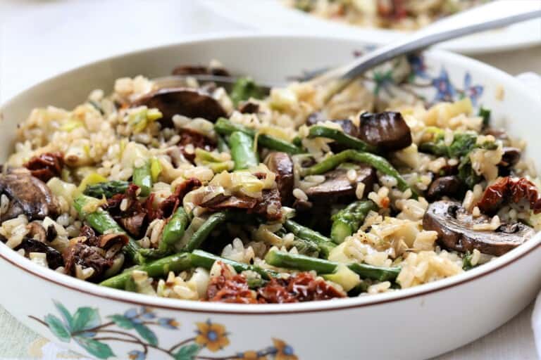 Instant Pot Asparagus Mushroom Risotto...ready to serve in 30.