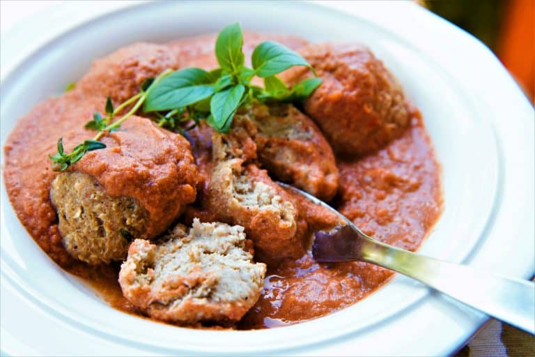 Vegan Spaghetti & (no)Meatballs.Delicious, nutritious, vegan, gf, dairy ...