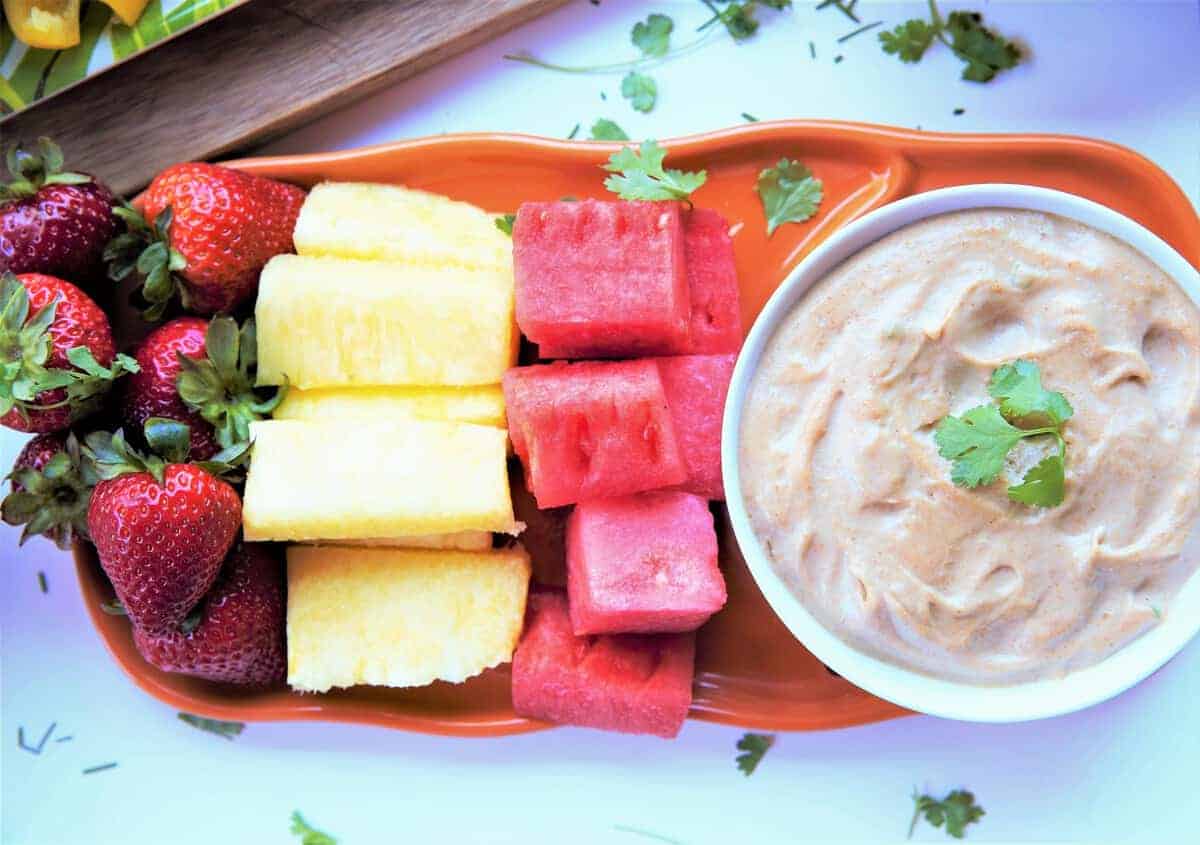 Sweet Fig Dip. Simple, sweet and creamy vegan dip.