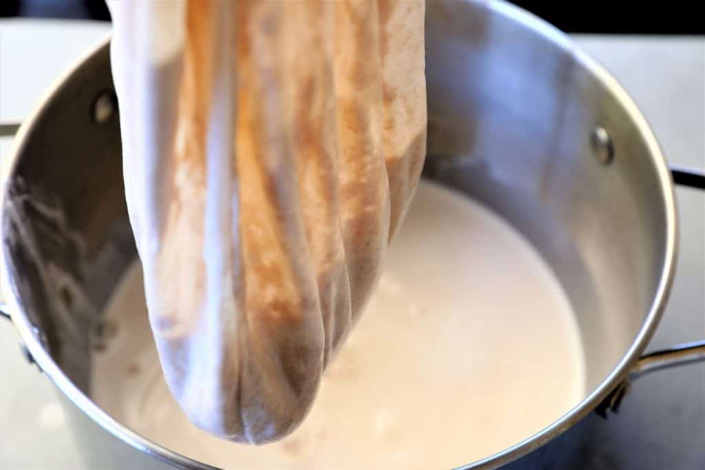 Homemade Vanilla Almond Milk - Green Scheme